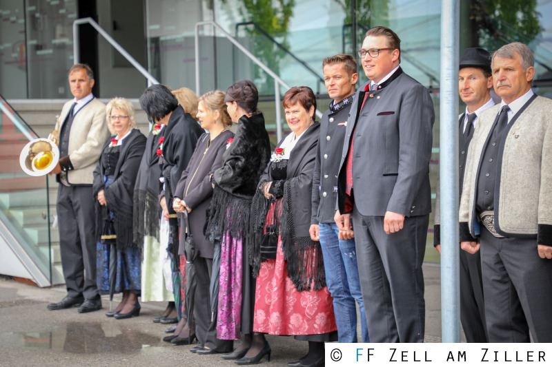 Florianifeier der Freiwilligen Feuerwehr Zell am Ziller | Zillertalfoto.at Florianifeier der Freiwilligen Feuerwehr Zell am Ziller | Zillertalfoto.at